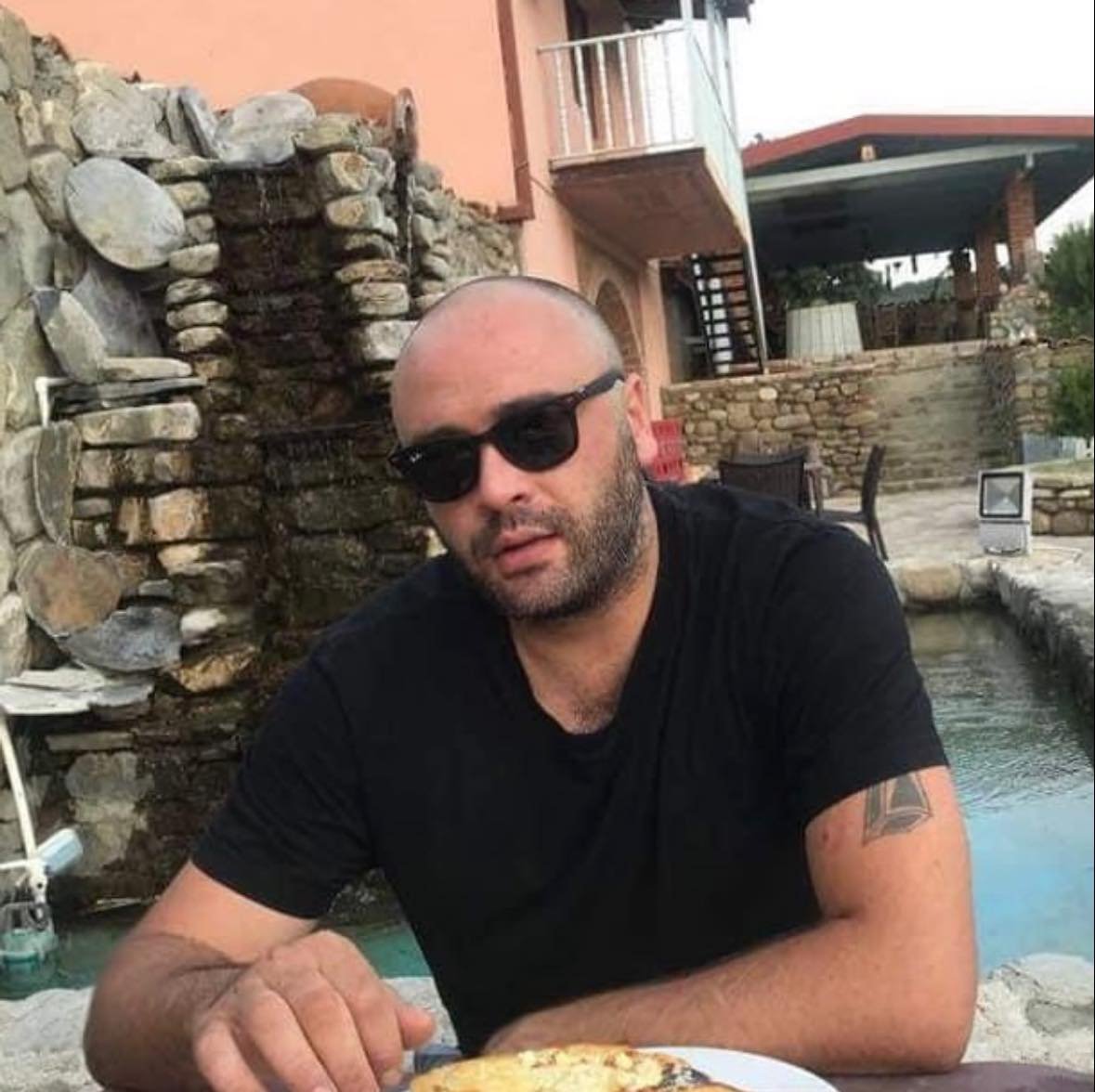 “შენი შვილისთვის ილოცე იმქვეყნიდან…რა მოუნელებელი დარდი ხარ შვილო